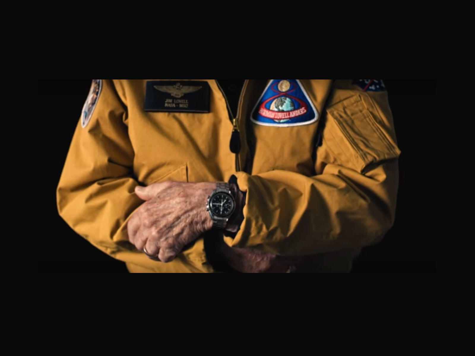 Un pequeño video de Omega con Charlie Duke y James Lovell sobre el ...